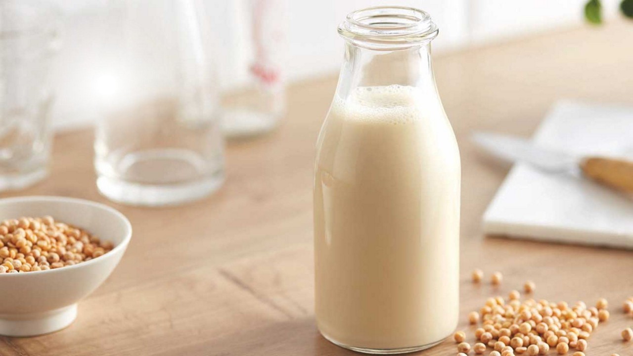 Sữa đậu nành và những tác dụng đáng ngạc nhiên | AIA Vietnam