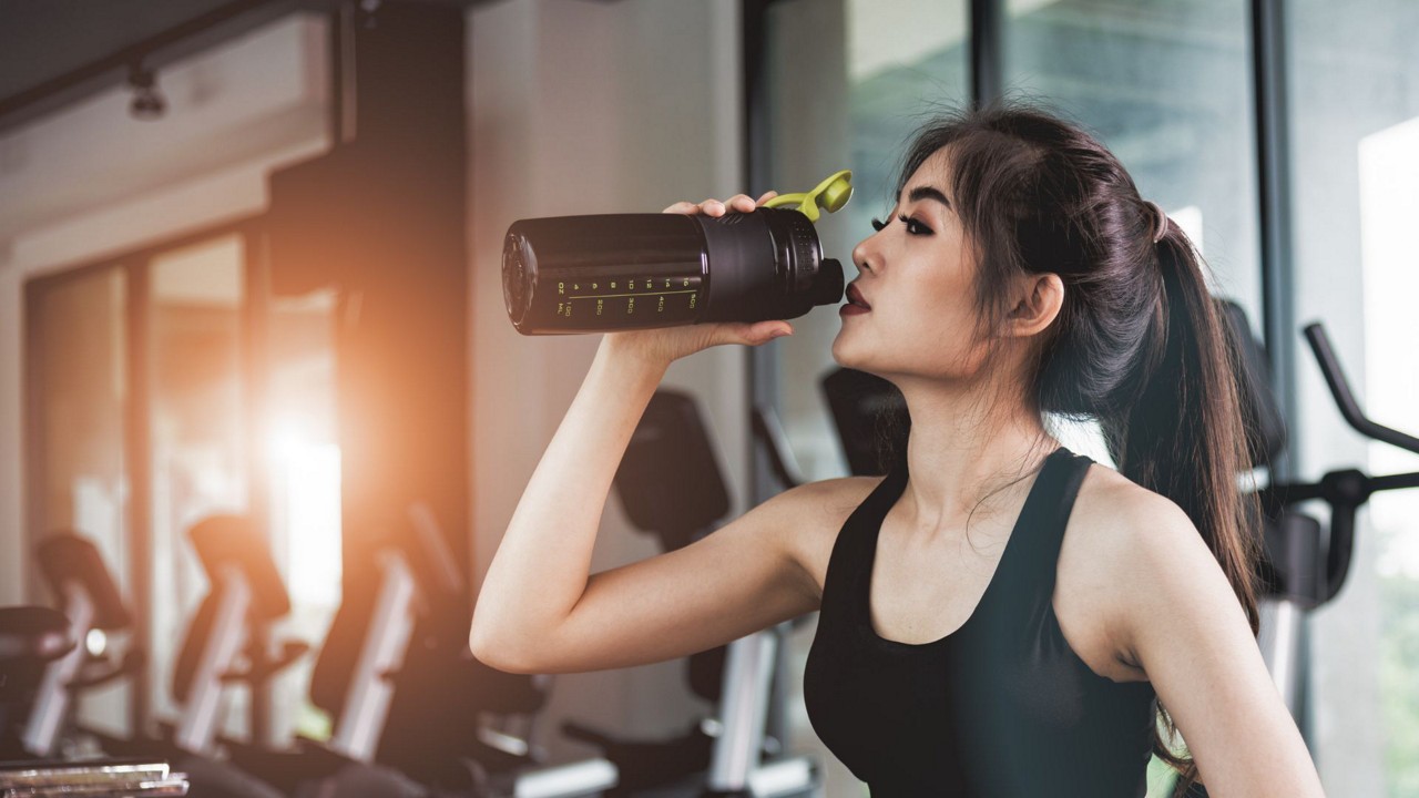 Pre-workout là gì? Những lưu ý để sử dụng Pre-workout đúng cách | AIA ...